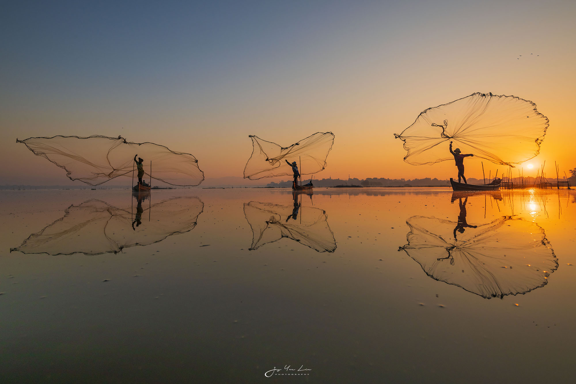 How to Use Backlighting in Travel Photography - PhotoWorldTours